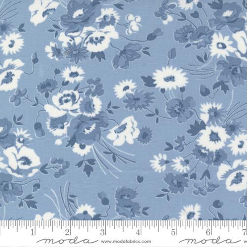 Nantucket Summer by Moda Fabrics SOMERSET/LT BLUE – Arizona Quilts
